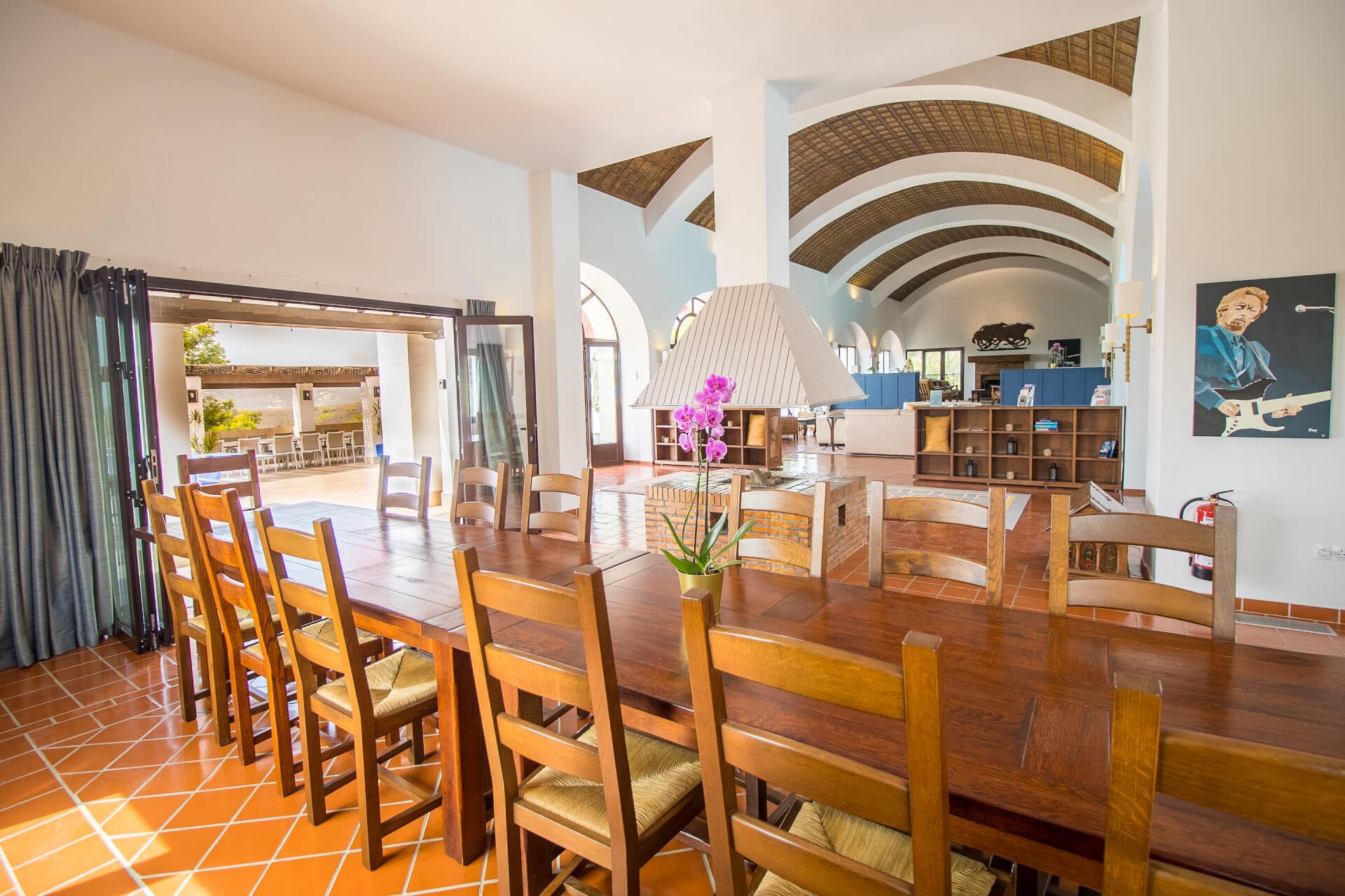 Family Villa in Nerja Dining Areas and Kitchen - Larocarara